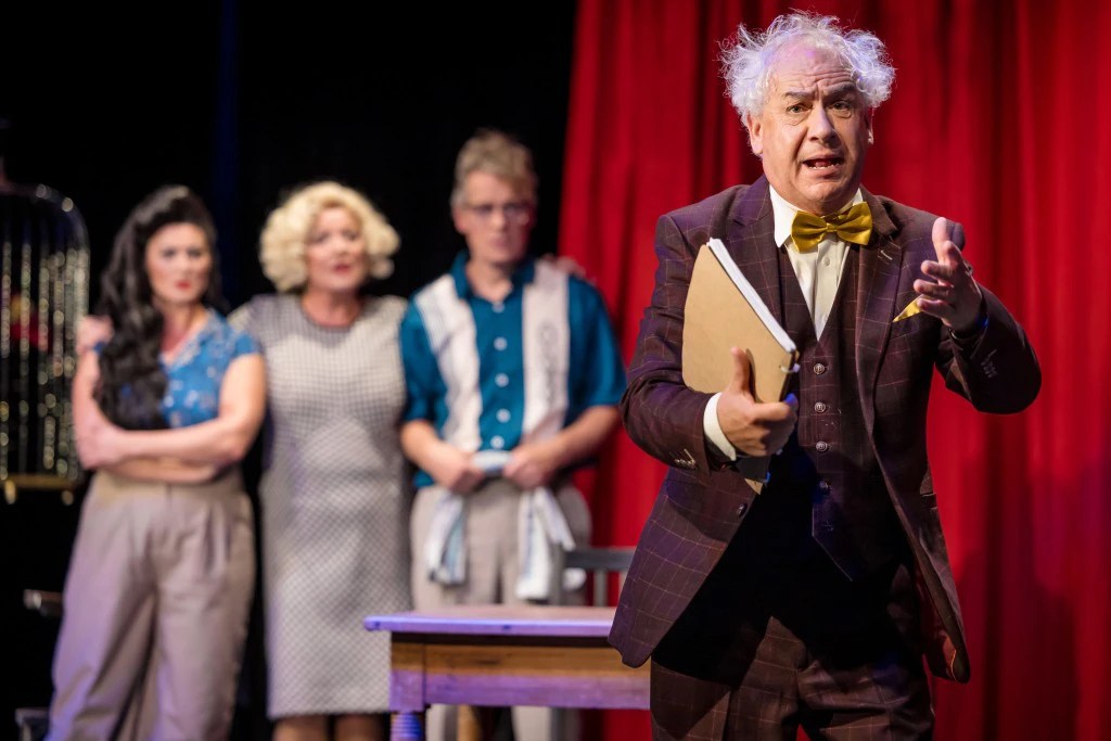 Premiere „Der Raub der Sabinerinnen“ in der Comödie Dresden ...